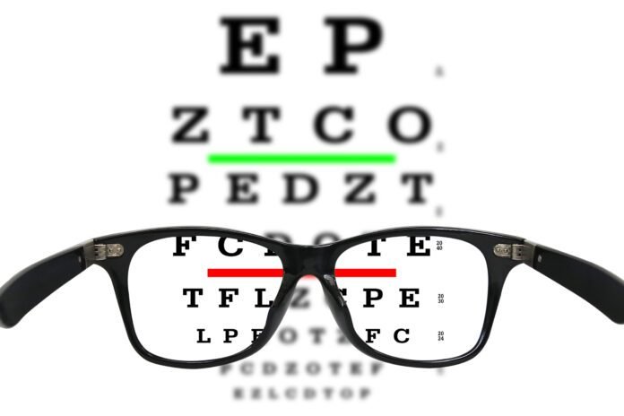 20/10 vs 20/20 Vision: What It Means for Your Eyes and Daily Life